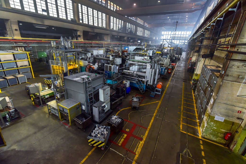 Livarji iz vsega sveta na obisku v LTH Castings spoznavali sodobne ...